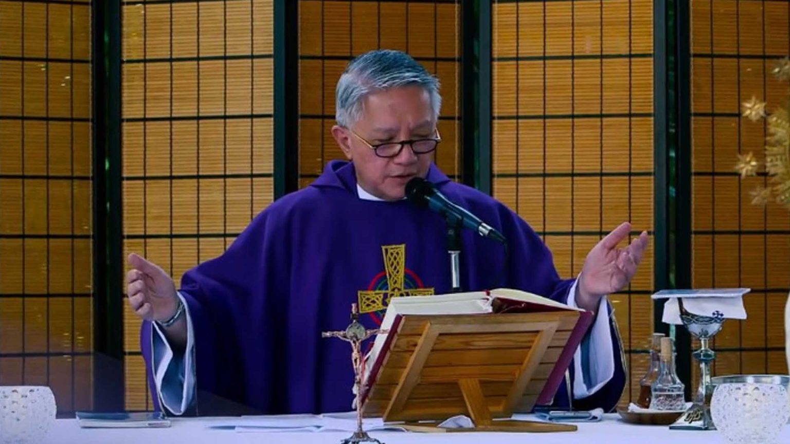 Watch The Daily Mass Live On ABS-CBN, S+A, Jeepney TV, AND iWant | PAGEONE