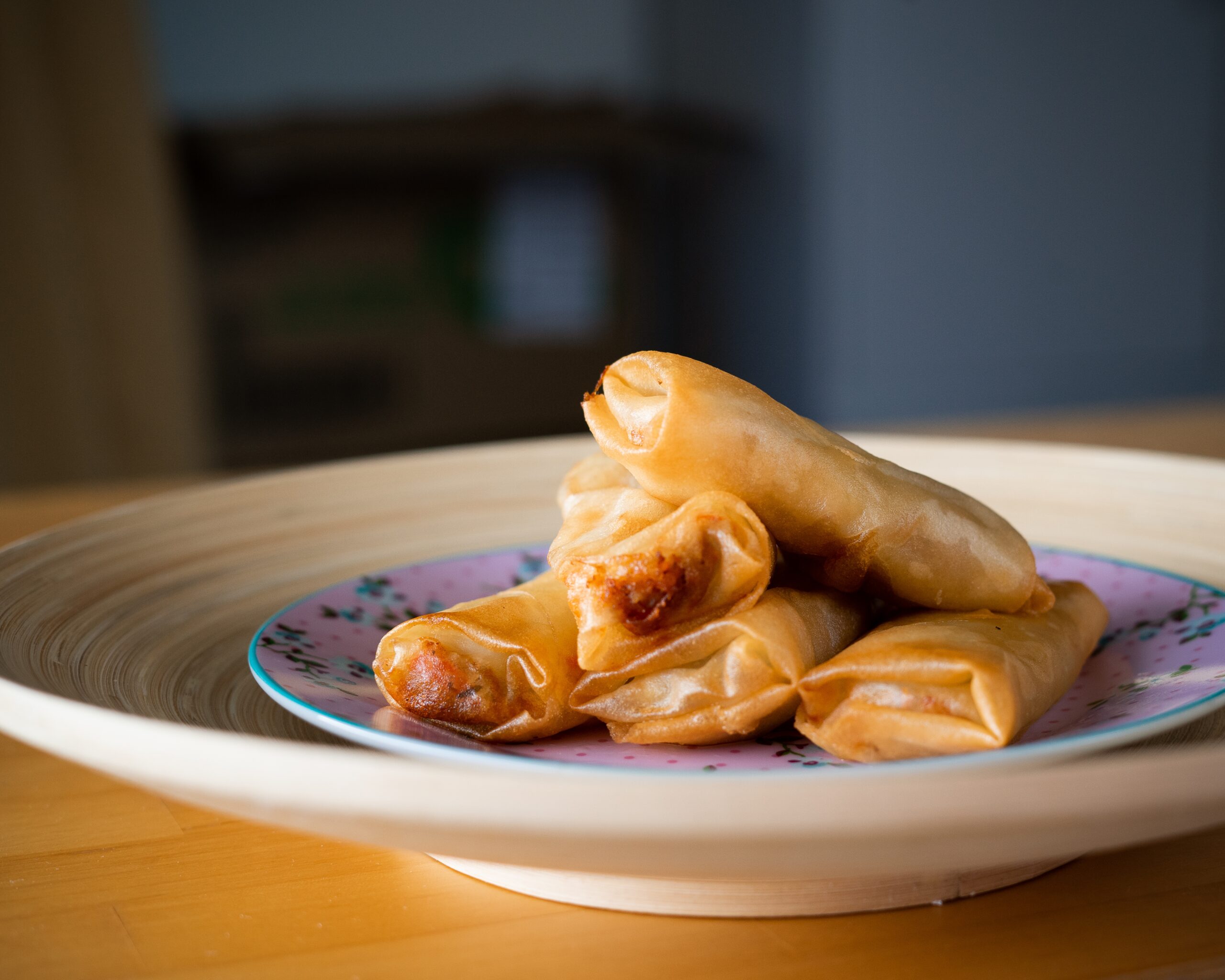 Fried carbonara popiah spring roll, a crunchy snack popular in S | PAGEONE