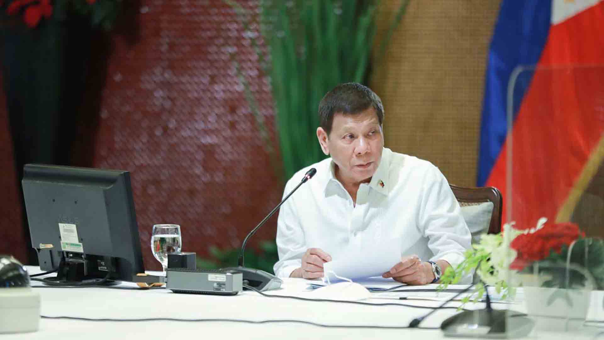 Duterte Sticks To Mandatory Use Of Face Shields In Public Spaces | PAGEONE