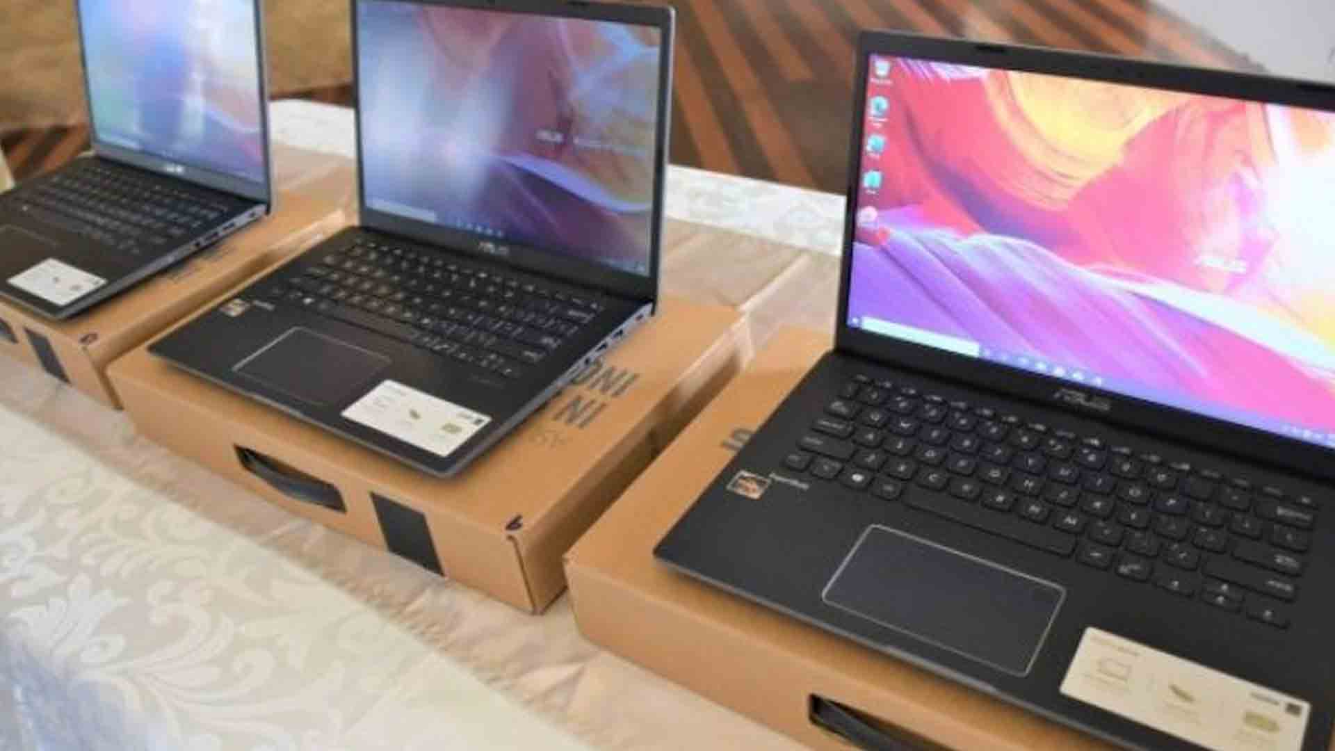 DepEd To Distribute 40K Laptops To Schools, Offices Nationwide | PAGEONE