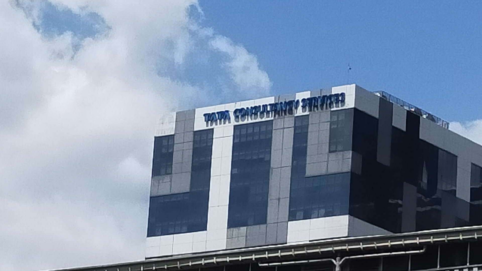 TCS To Bring goIT Education Program To Western Visayas | PAGEONE