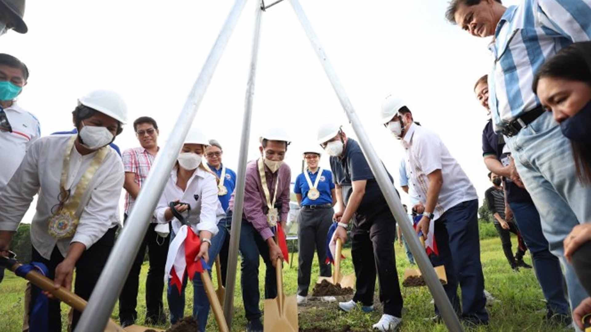 Government Housing Project In Iloilo To Initially Benefit 700 Families ...