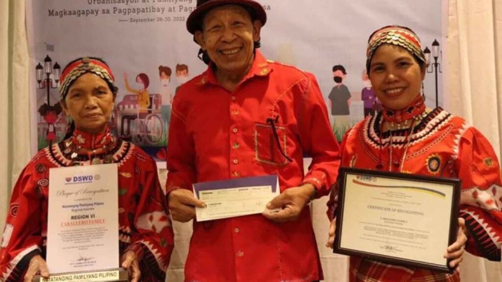 Indigenous People Family Named As ‘Natatanging Pamilya’ In Western ...