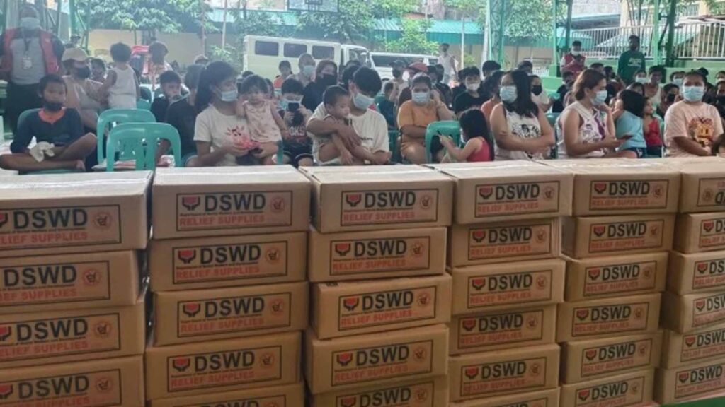 DSWD Needs Volunteers To Repack Relief Goods For Typhoon Victims | PAGEONE