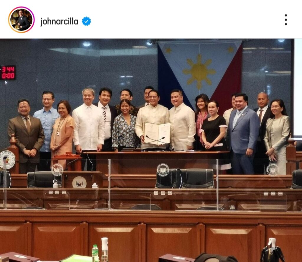 Senate Honors John Arcilla For Winning At Venice Film Festival | PAGEONE