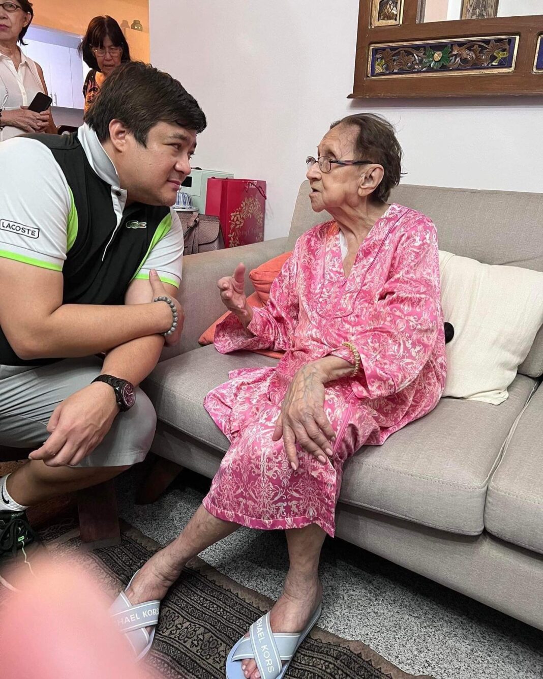 Jomari Yllana Asks For Abby Viduya’s Hand In Marriage Through A Pamamanhikan | PAGEONE