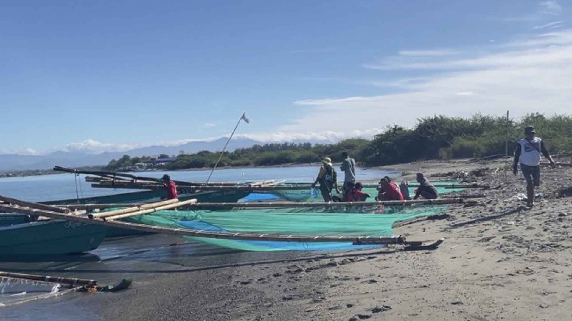 300 Laoag Fishermen Get Fishing Equipment To Boost Livelihood | PAGEONE