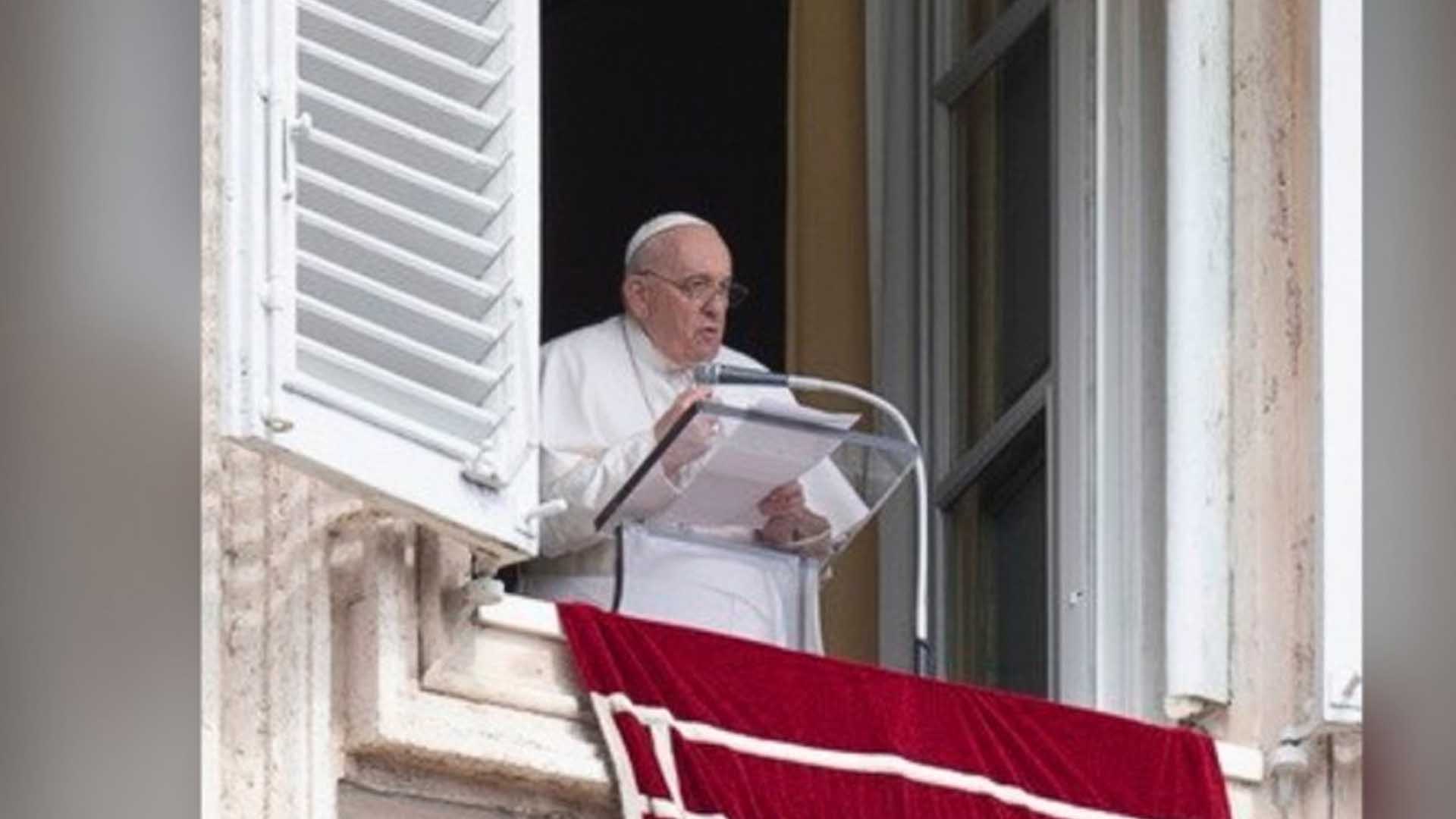 Never Lose Hope, Pope Tells Faithful Gathered For Angelus | PAGEONE