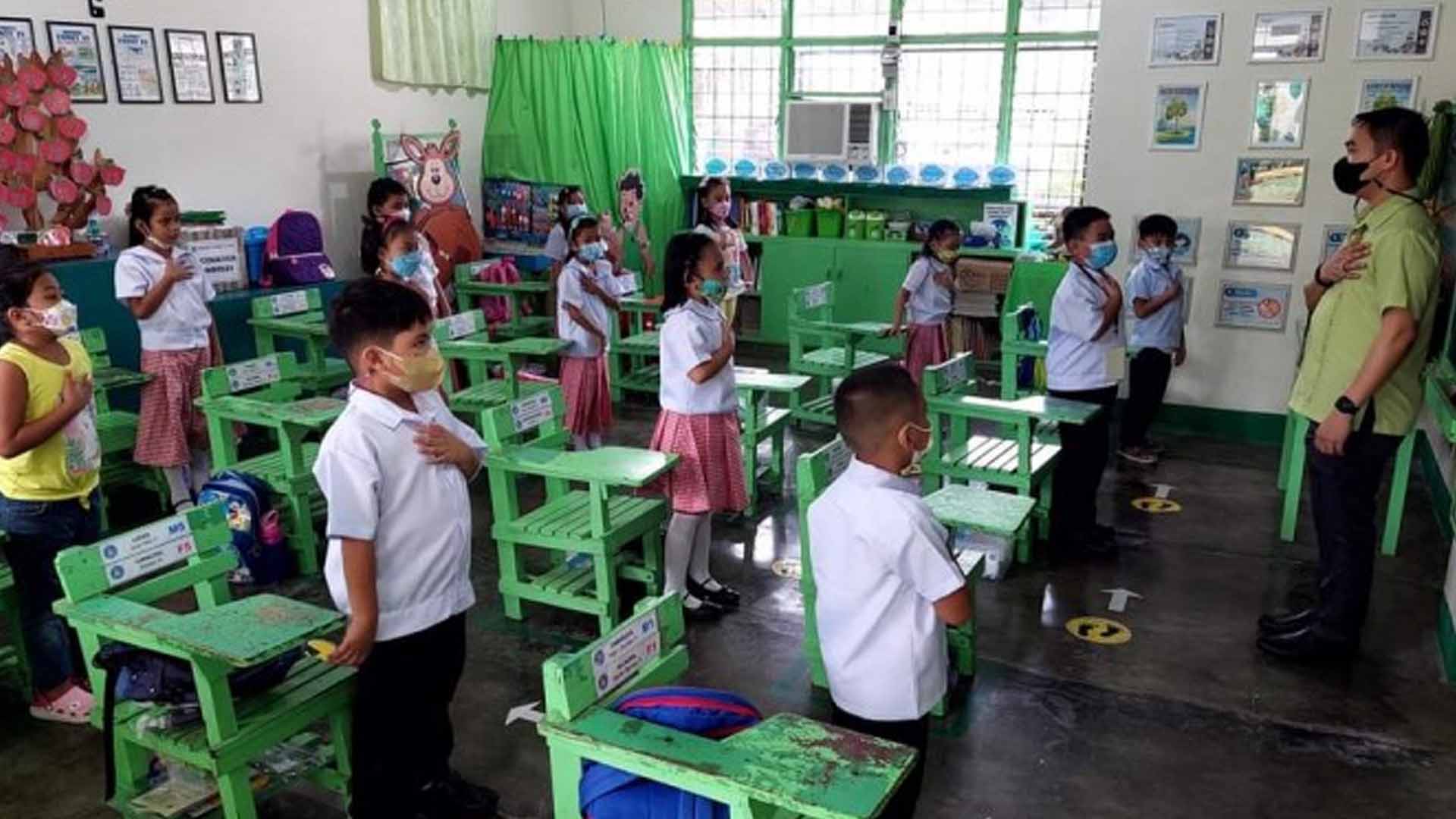 DepEd-Antique Urges Schools To Hold Catch-Up Lessons | PAGEONE