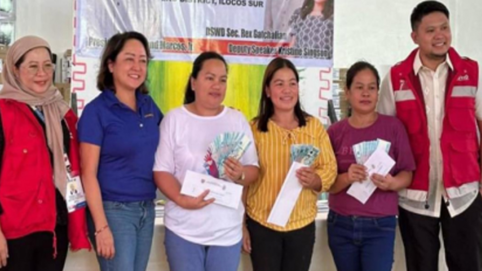 DSWD Begins Distribution Of Grants To 3K Egay-Hit Families In Ilocos ...