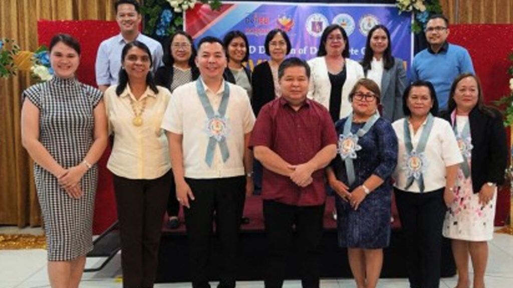 DepEd-Dumaguete Launches ‘Tapat Dapat’ Transparency Platform | PAGEONE