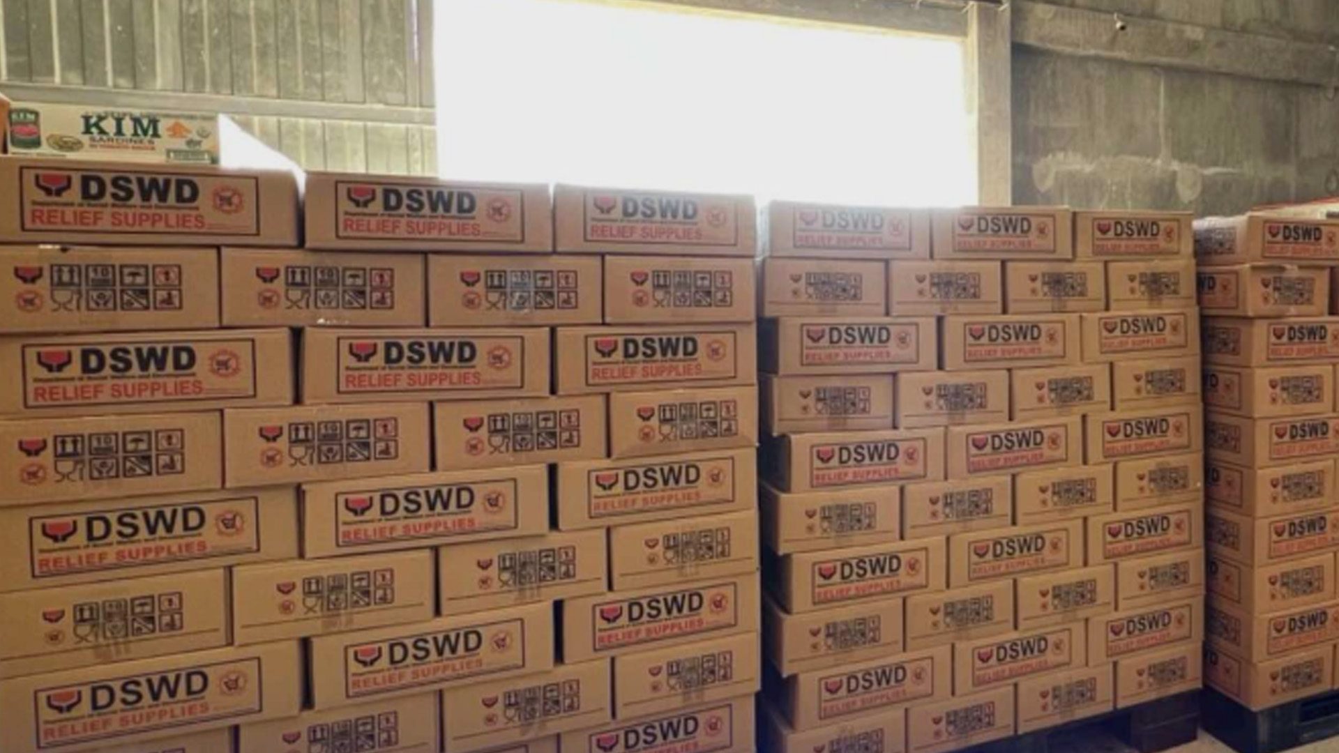 2M Food Packs Available In DSWD Warehouses Nationwide | PAGEONE