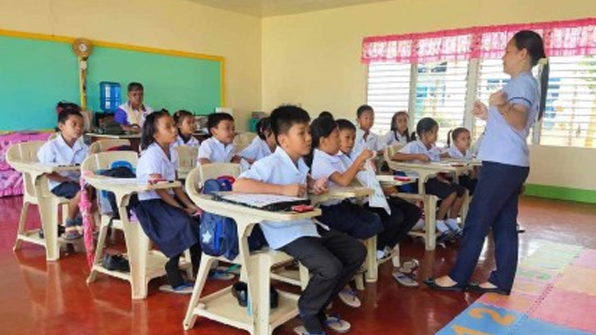 DepEd Deploys Nearly 2.8K Admin Staff In Eastern Visayas Schools | PAGEONE