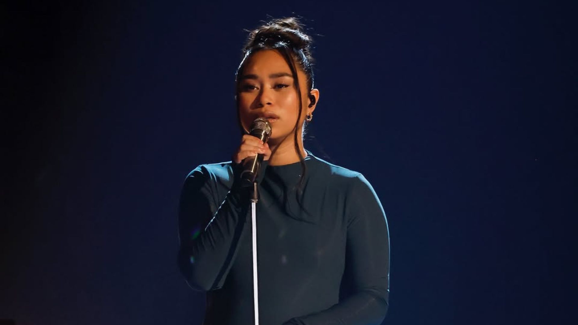 Jessica Sanchez Makes AGT Season 20 Grand Finale | PAGEONE